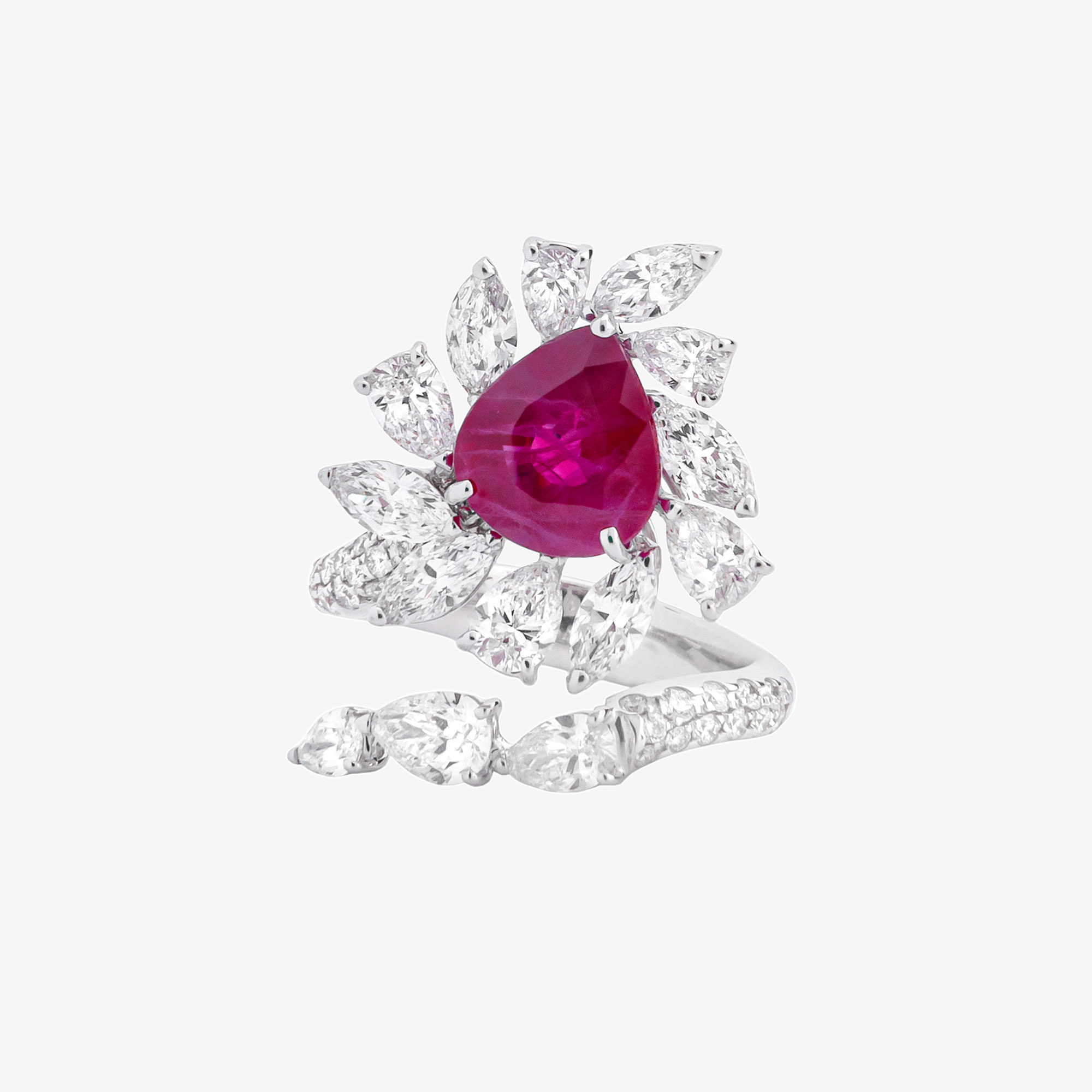Stunning ruby heart flower ring | Venetia Vildiridis E-Shop