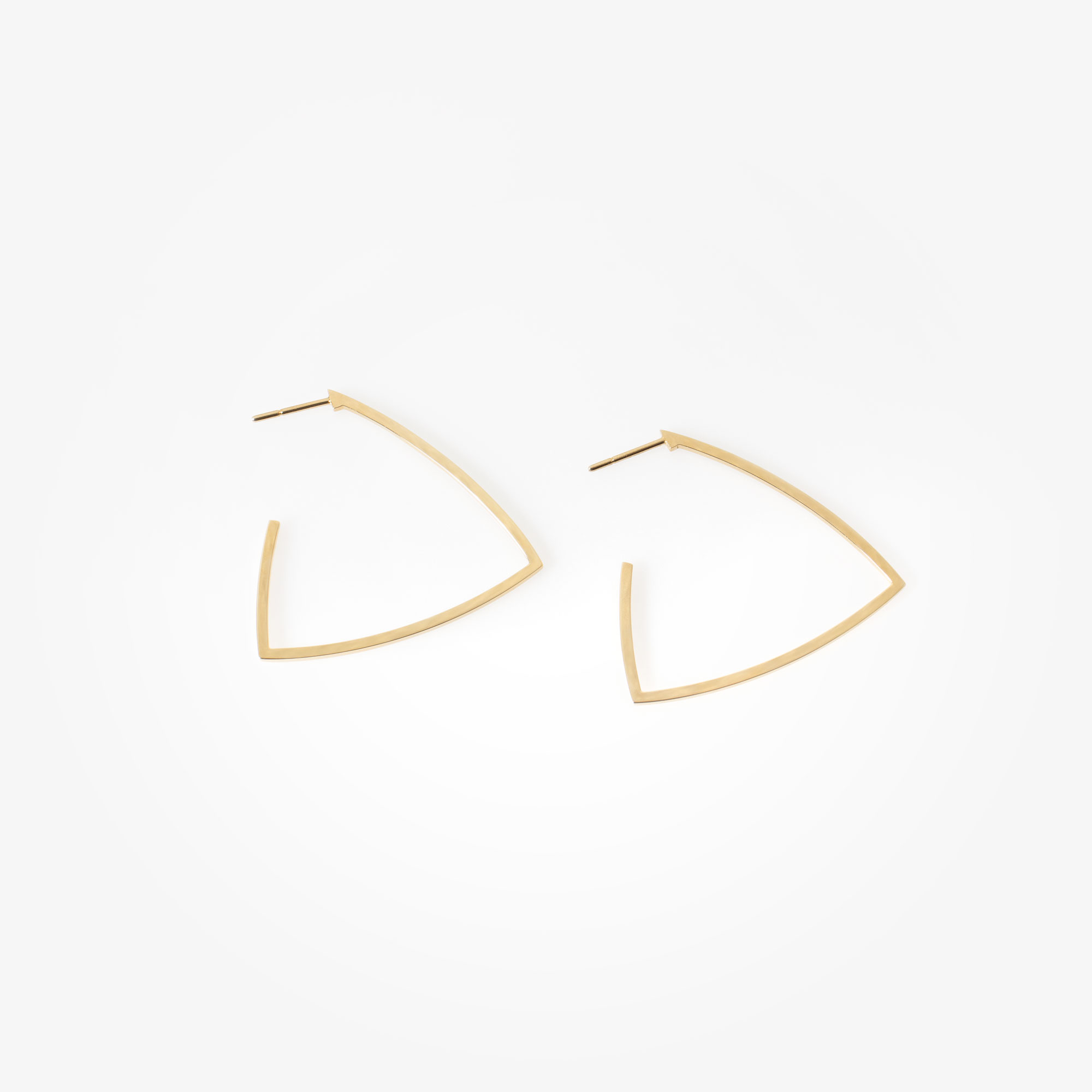 Geometric line gold open hoops | Venetia Vildiridis E-Shop